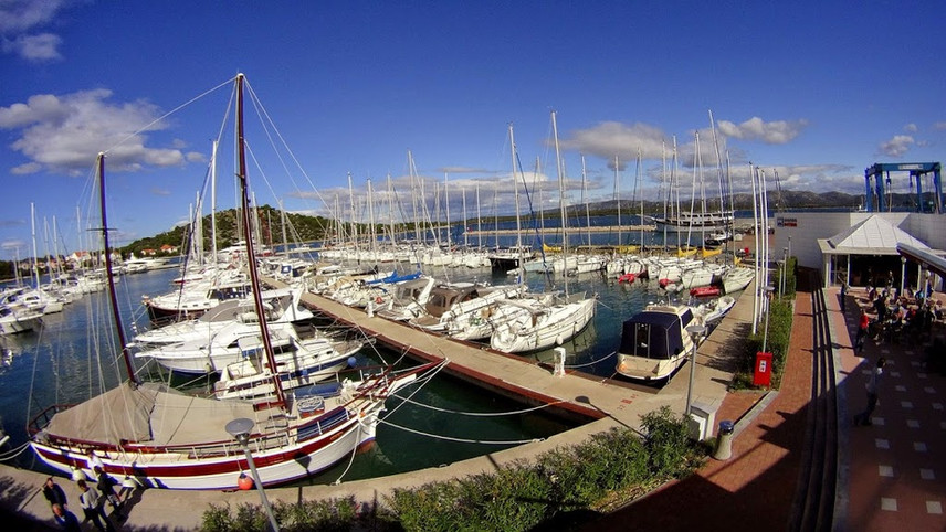 About | Marina Betina