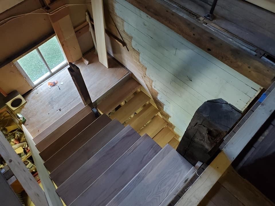 Building a Grand Staircase - in a historic Barn conversion - for Hanson ...