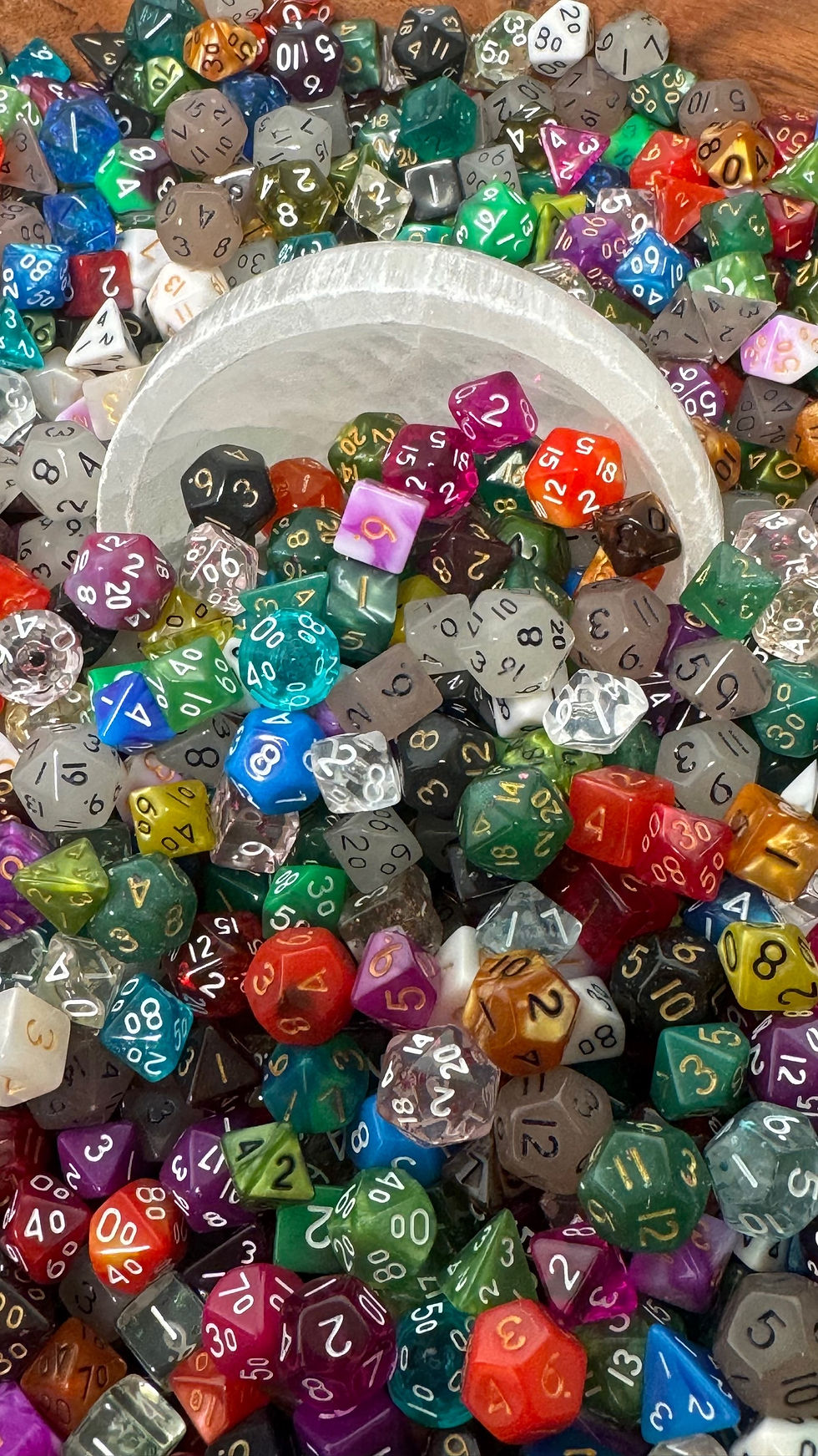 ONE LINK AT A TIME LLC - THE [ORIGINAL] LUCKY DICE SCOOPS!