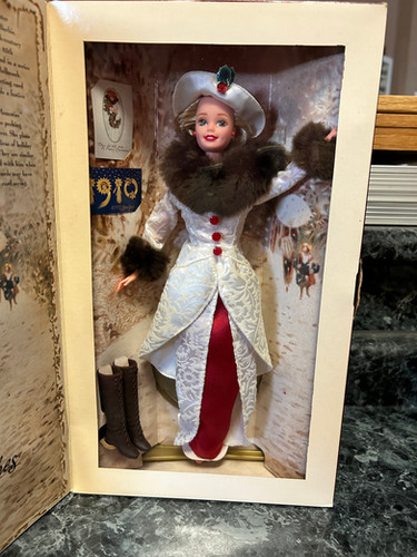 1995 Special Edition Holiday Memories Barbie | Rays Resale Shop