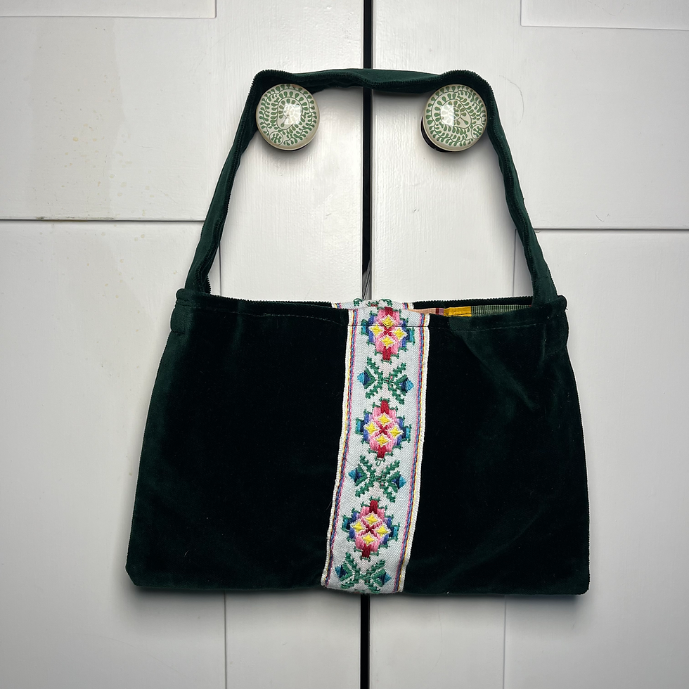 HOME | Lucky Finds | bags and gifts