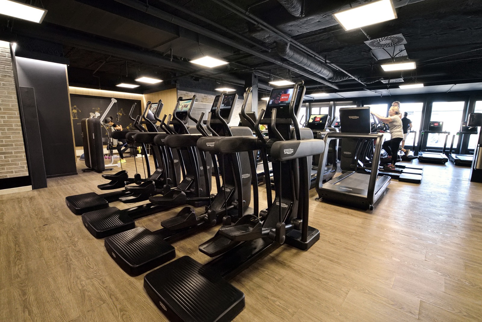 HOLMES PLACE I GENÈVE I FITNESS