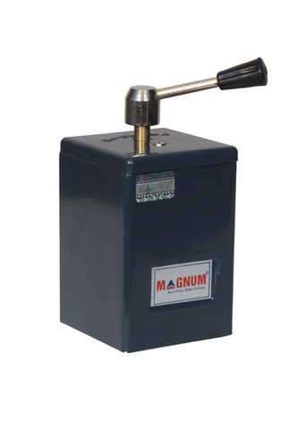 Switches and Buttons | Magnum