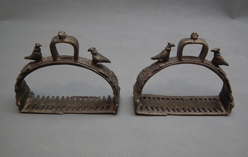 Pair Of Antique Islamic Mughal Indian Bronze Stirrups India 15th-17th ...