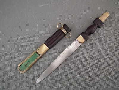 Antique African Islamic Tuareg Dagger circa 1900 AD | 101antiques