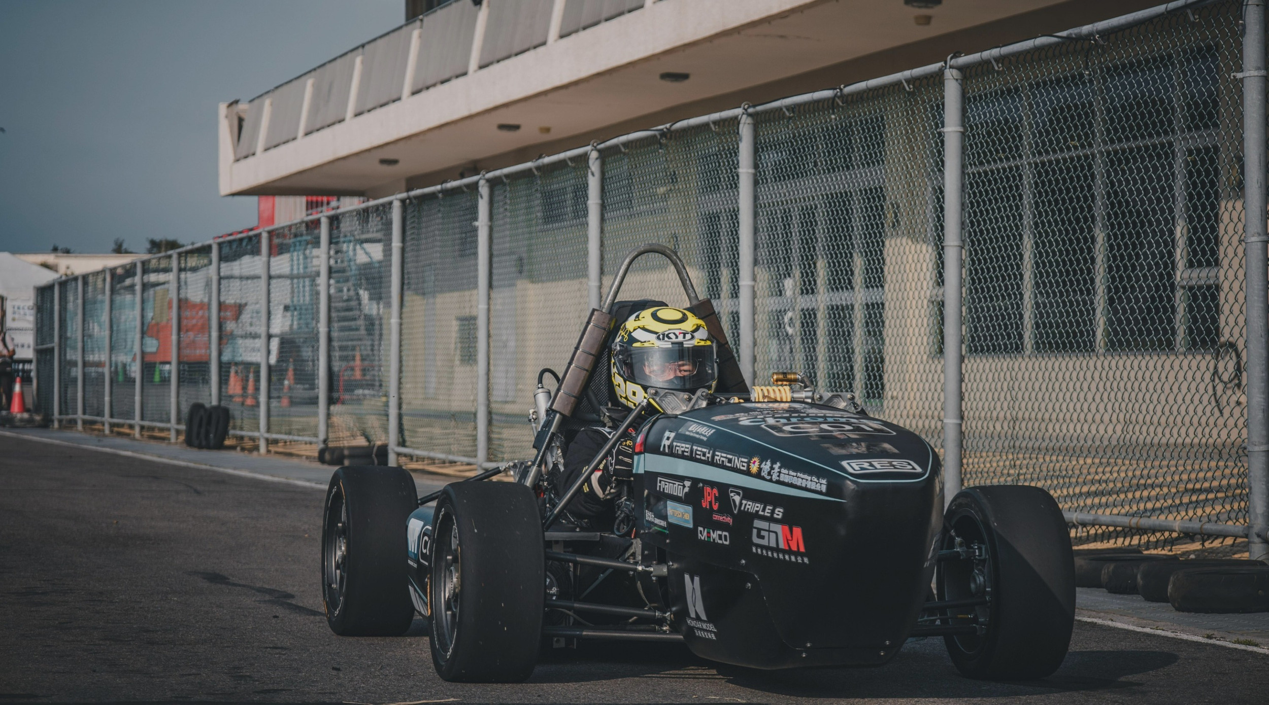Taipei Tech Racing | 國立臺北科技大學學生方程式賽車隊 | 國立臺北科技大學 | 台灣|FSAE