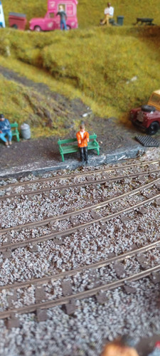 FIG: OO042: 3D printed and hand painted figure, modern diesel driver ...