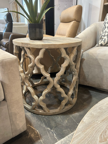Clover End Table | Comforts of Home