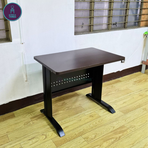 JENNER 90 x 60 cm Table with Black Metal Legs | Beginning of Things