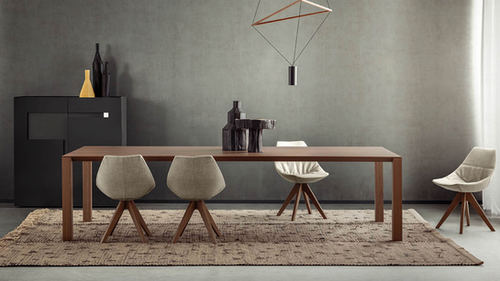 Gamma Chair with Wooden Legs | AvitanBoho Interior Showroom