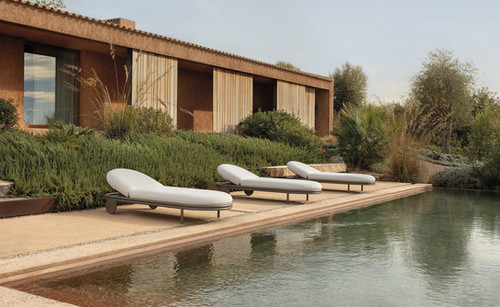 Cask Chaise Longue with wheels | AvitanBoho Interior Showroom