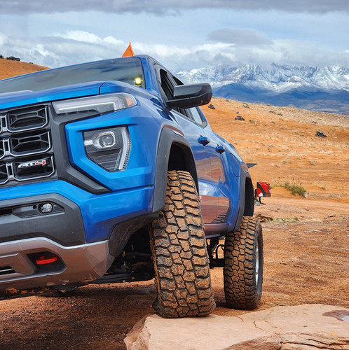 2023+ Colorado/ Canyon Lift Kit | Badland Industries