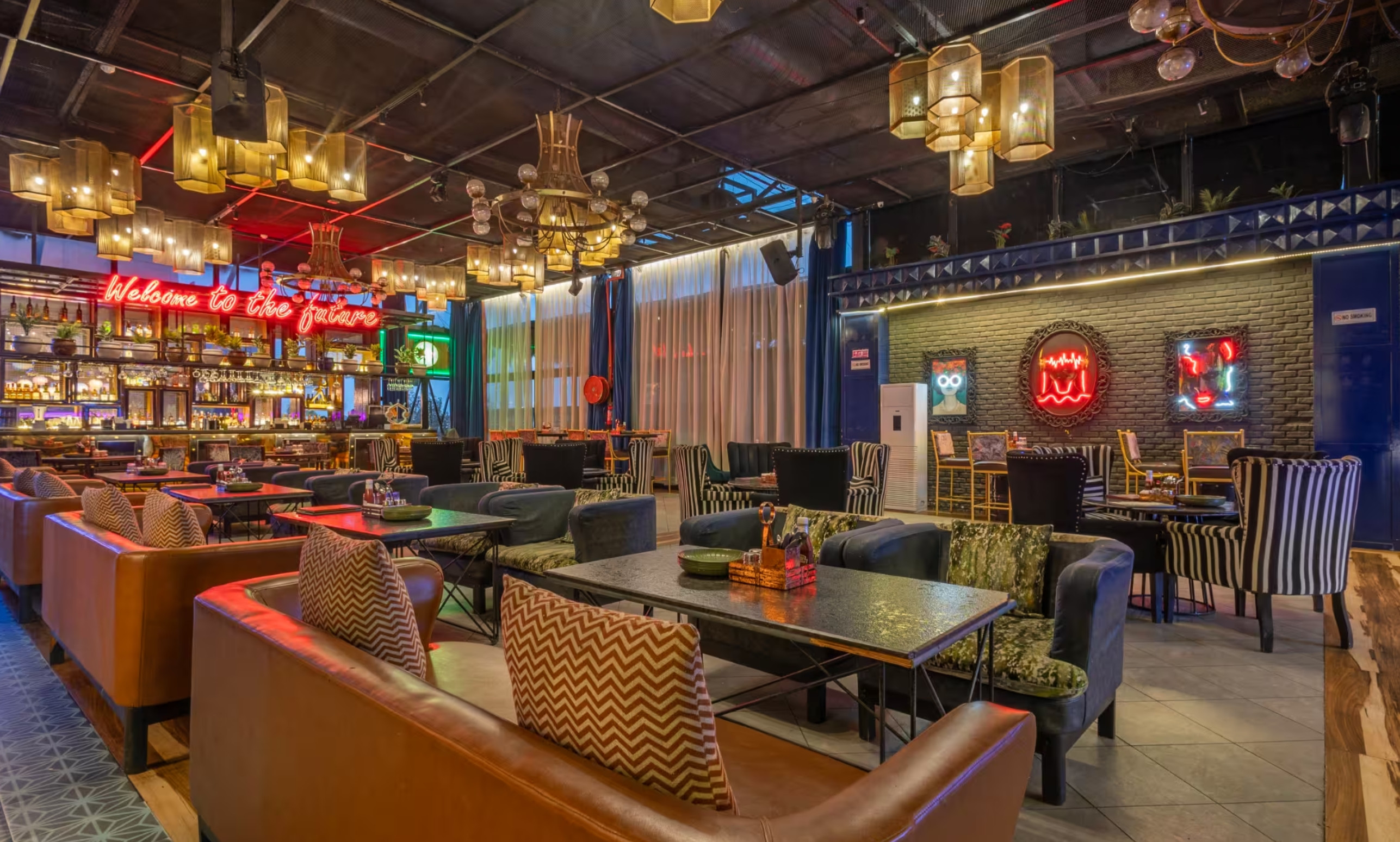 Molecule Air Bar Lucknow | The Lucknow Insider