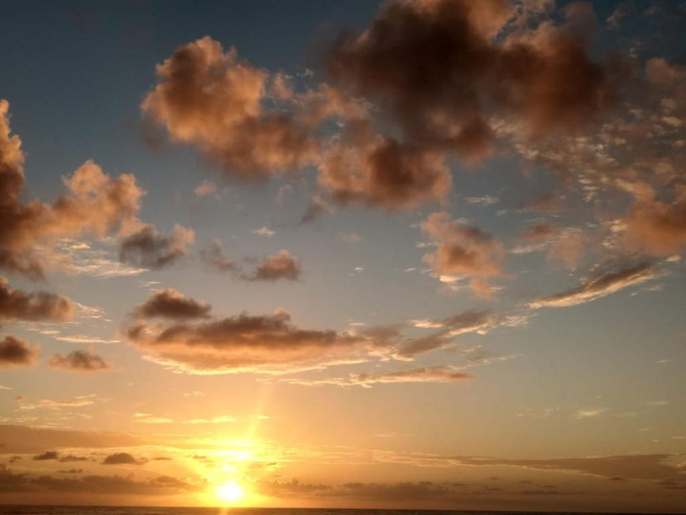 El sol sale para todos