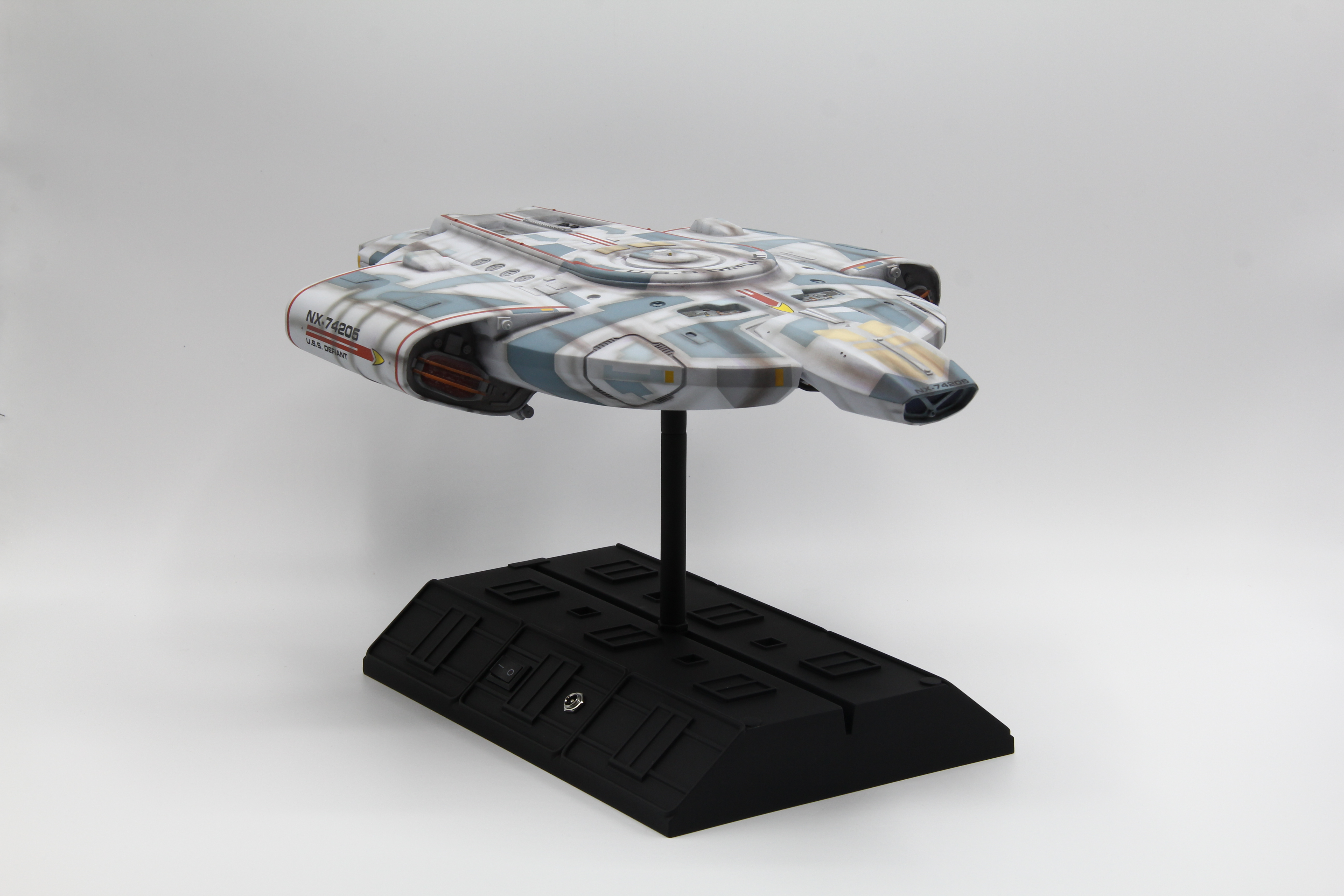 U.S.S. DEFIANT | marshall-models