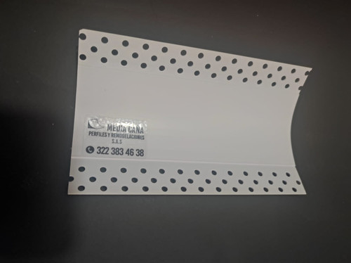 Media caña PVC perforada | Perfiles y rem. SAS