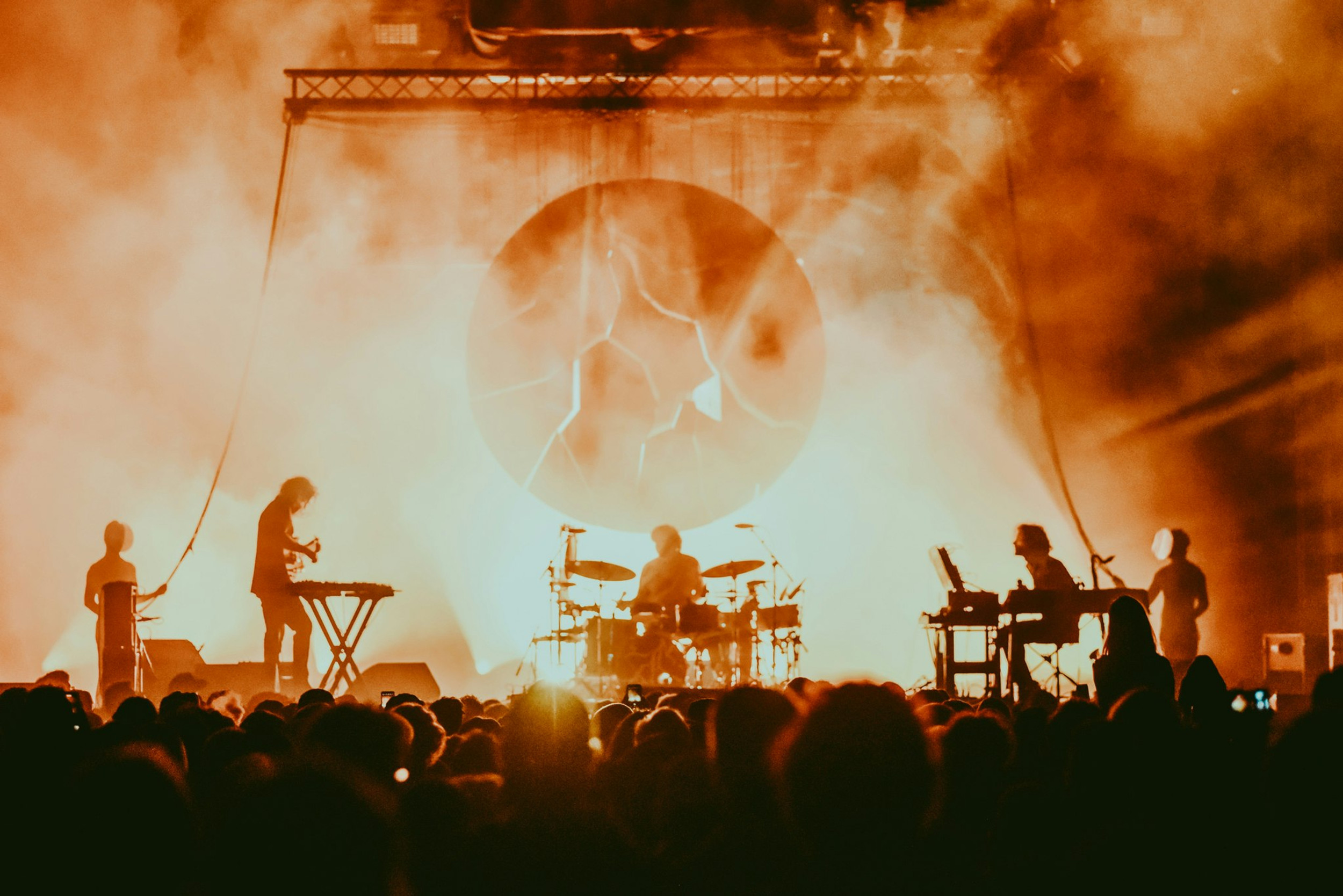 Darkside Review: Trio's Wavering Return to an Ethereal Fray