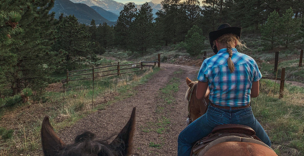 Colorado Mountain Horseback Riding | Sombrero Stables | Estes Park ...