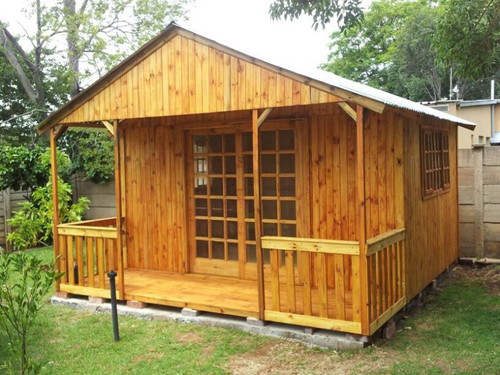 Zozo Hut - Wooden - Veranda/Sliding Door Optional | squeezas