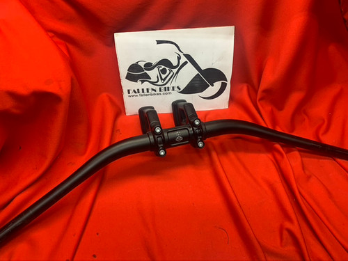 GENUINE HARLEY DAVIDSON Fat Bob Milwaukee 8 FXFBS FXFB Handlebar And ...