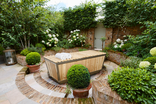 Best Outdoor Cold Plunge Tubs | Backyard Canada