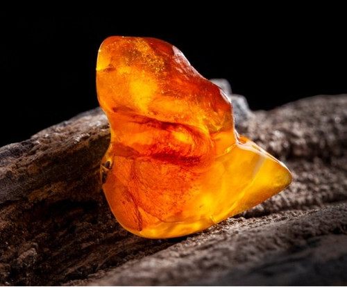 17 East African Amber | KSM Candle Co