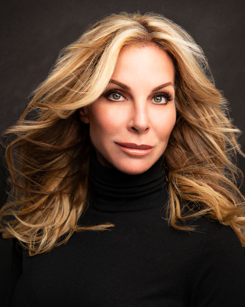 Cindy Ambuehl - In It With Integrity