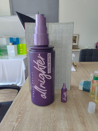 Customized Acrylic Display Spray Sample Cosmetic Store Display Props ...