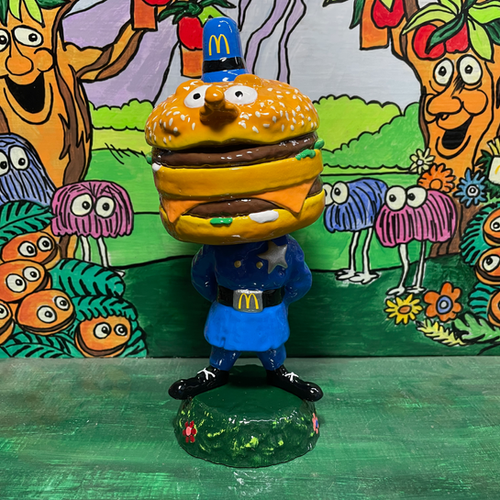 Big Mac miniature statue | Times8