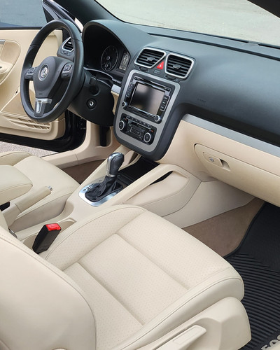 Deep Leather Cleaning + Conditioning | Pearl's Auto Recon