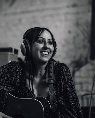 Artist | Hannah White