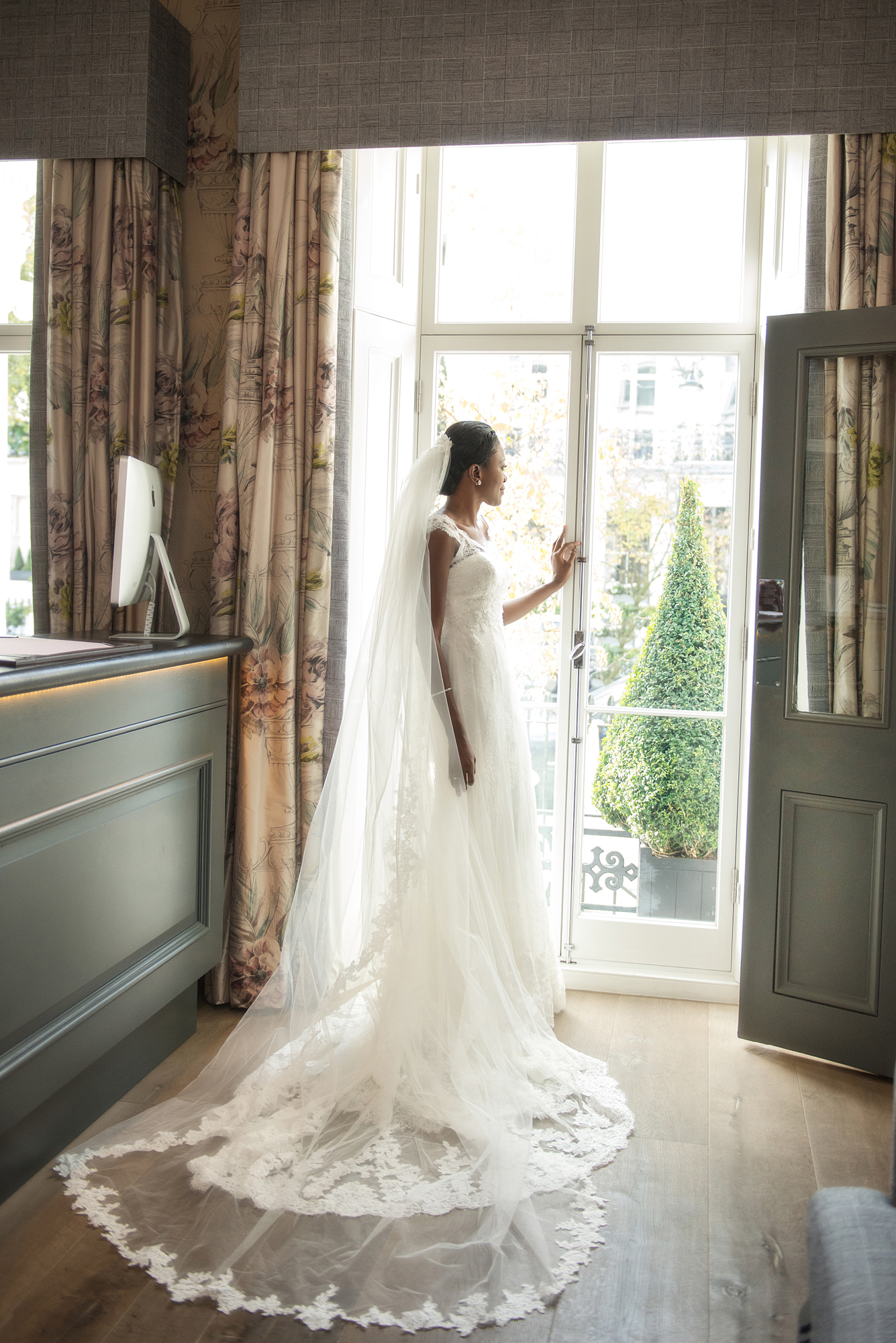 Wedding photography by Bristol wedding photographer Morag MacDonald