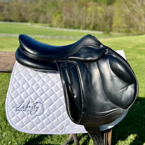 18" Devoucoux Chiberta Lab 3AA | Liberty Saddlery LLC