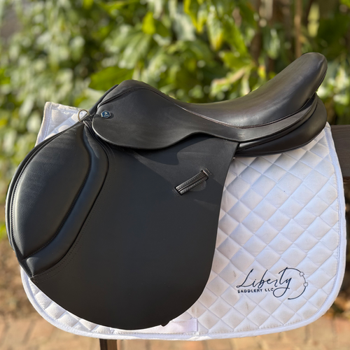 17.5” Adj Hastilow Highland Cob Jump | Liberty Saddlery LLC