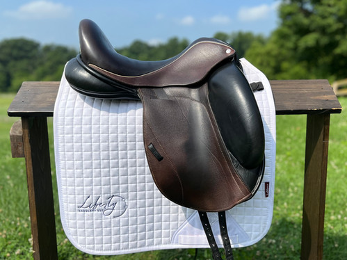 17" Custom Saddlery Icon Flight | Liberty Saddlery LLC
