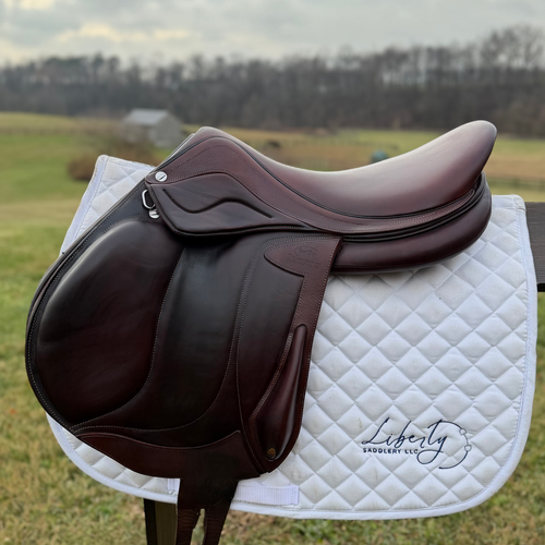 S2 17/17.5” Devoucoux Chiberta Lab 2A | Liberty Saddlery LLC