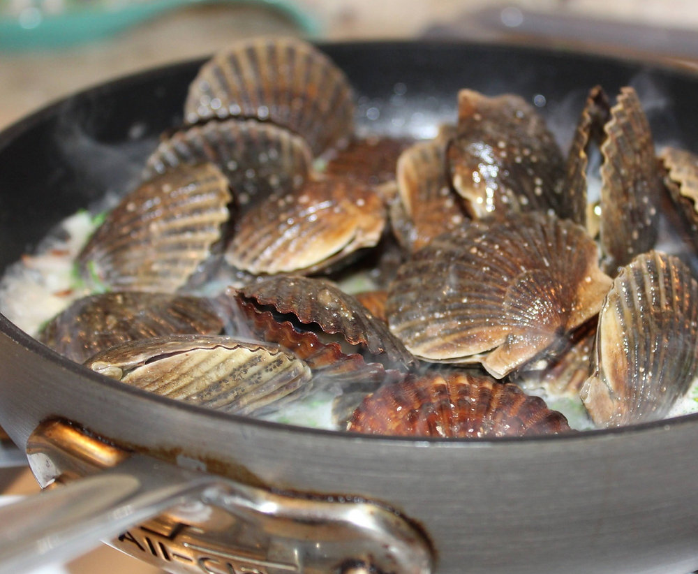 The Niantic Bay Scallop: Techniques and Recipes