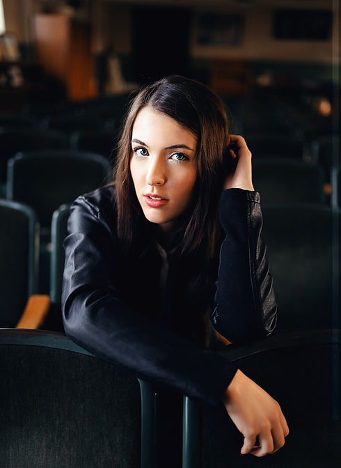 Noelle Lauren - Official Site