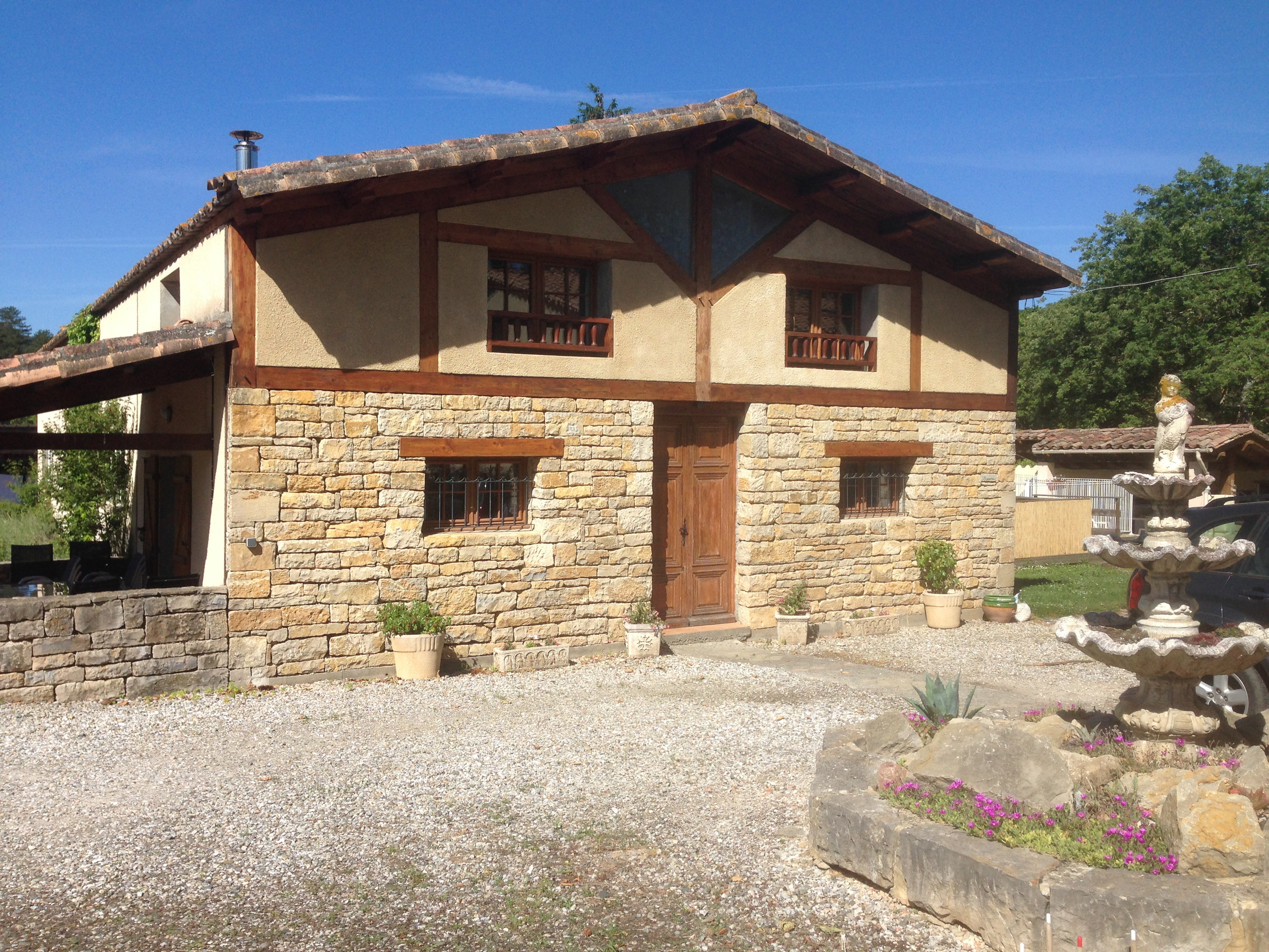 Holiday in Aude, France, gite with pool, jacuzzi and wood burner
