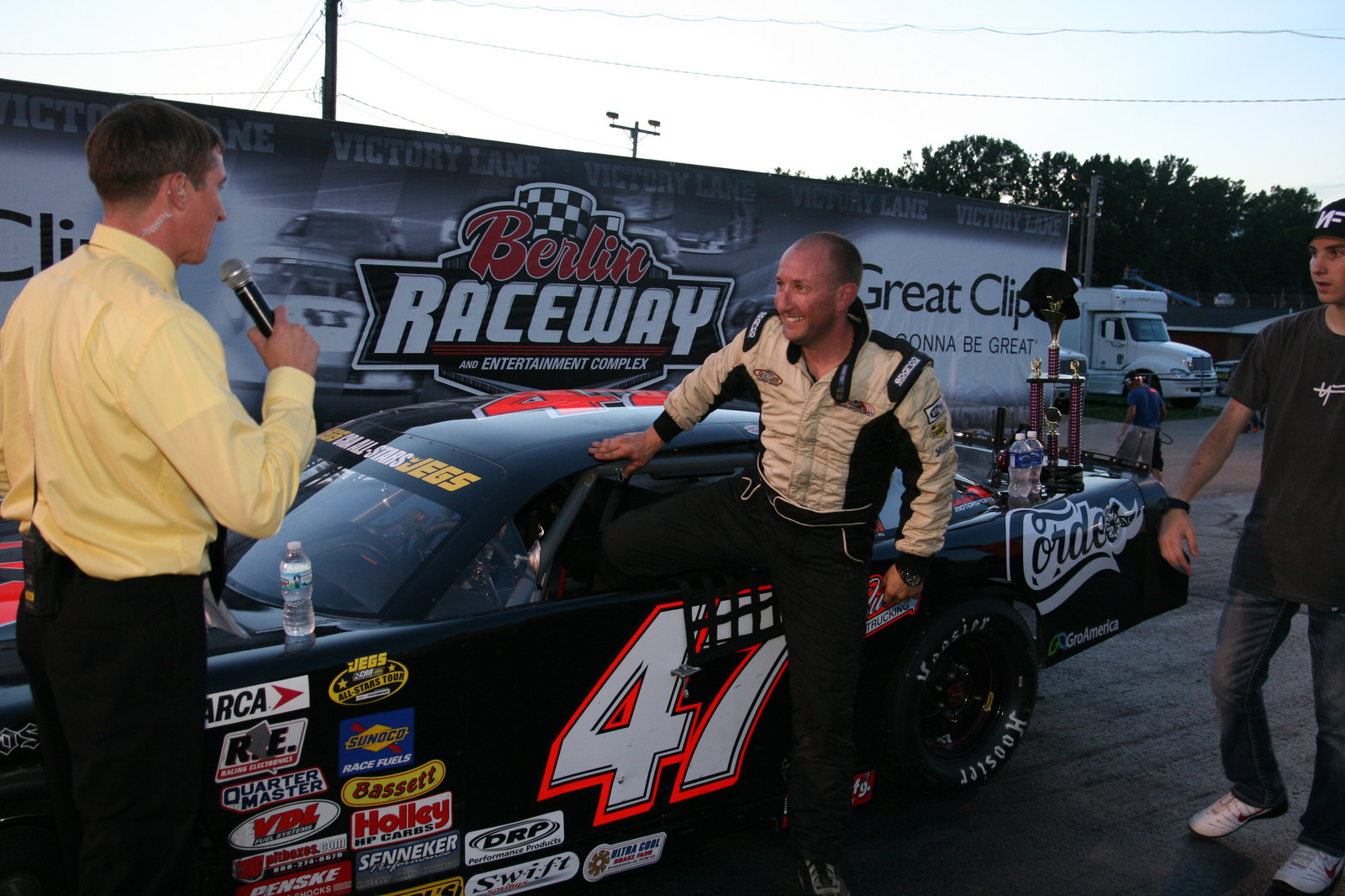 Fullscreen Page | Berlin Raceway