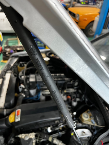 Mercedes 190e Hood Lift Support | Touge Techniques