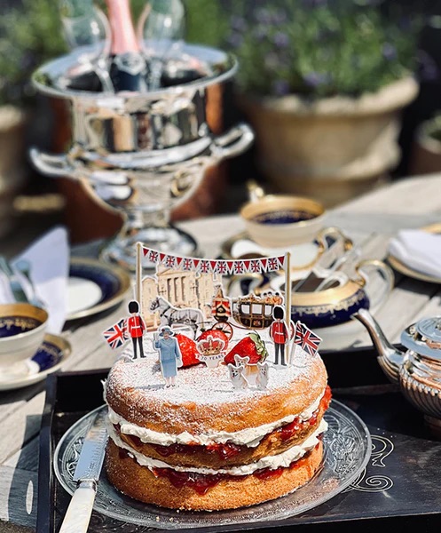 Elizabeth Jubilee Sponge Cake (aka Victoria)