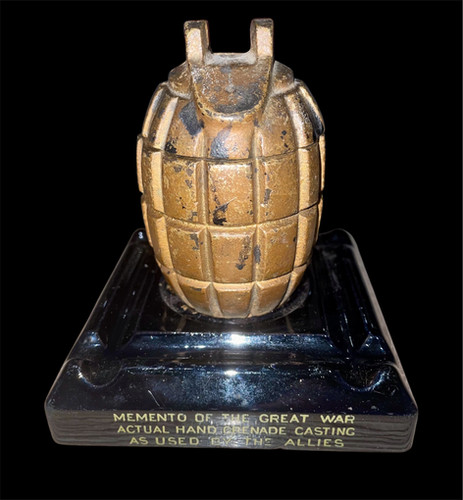Memento of the Great War mills bomb inkwell | njmilitaria
