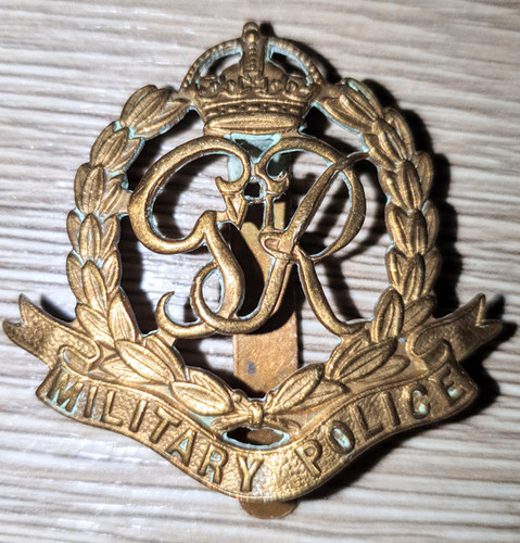 WW2 Military Police cap badge | njmilitaria