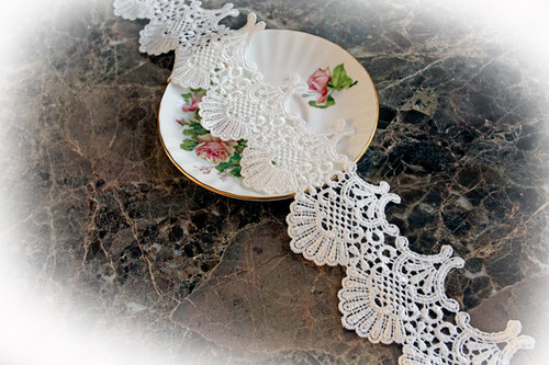 Scallop Shell Lace~White 3.5 Inch Wide Voile | reneabouquets