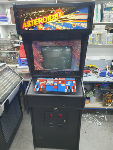 ASTEROIDS Atari Arcade Machine | Amusement Worx