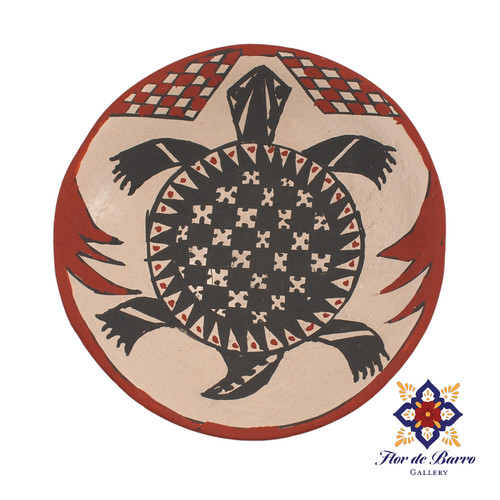 Amelia Martinez | Mata Ortiz Pottery |Flor de Barro