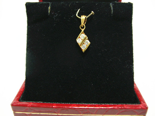 20K GOLD DIA PENDANT 4/24P | Heng Seng Pawnshop