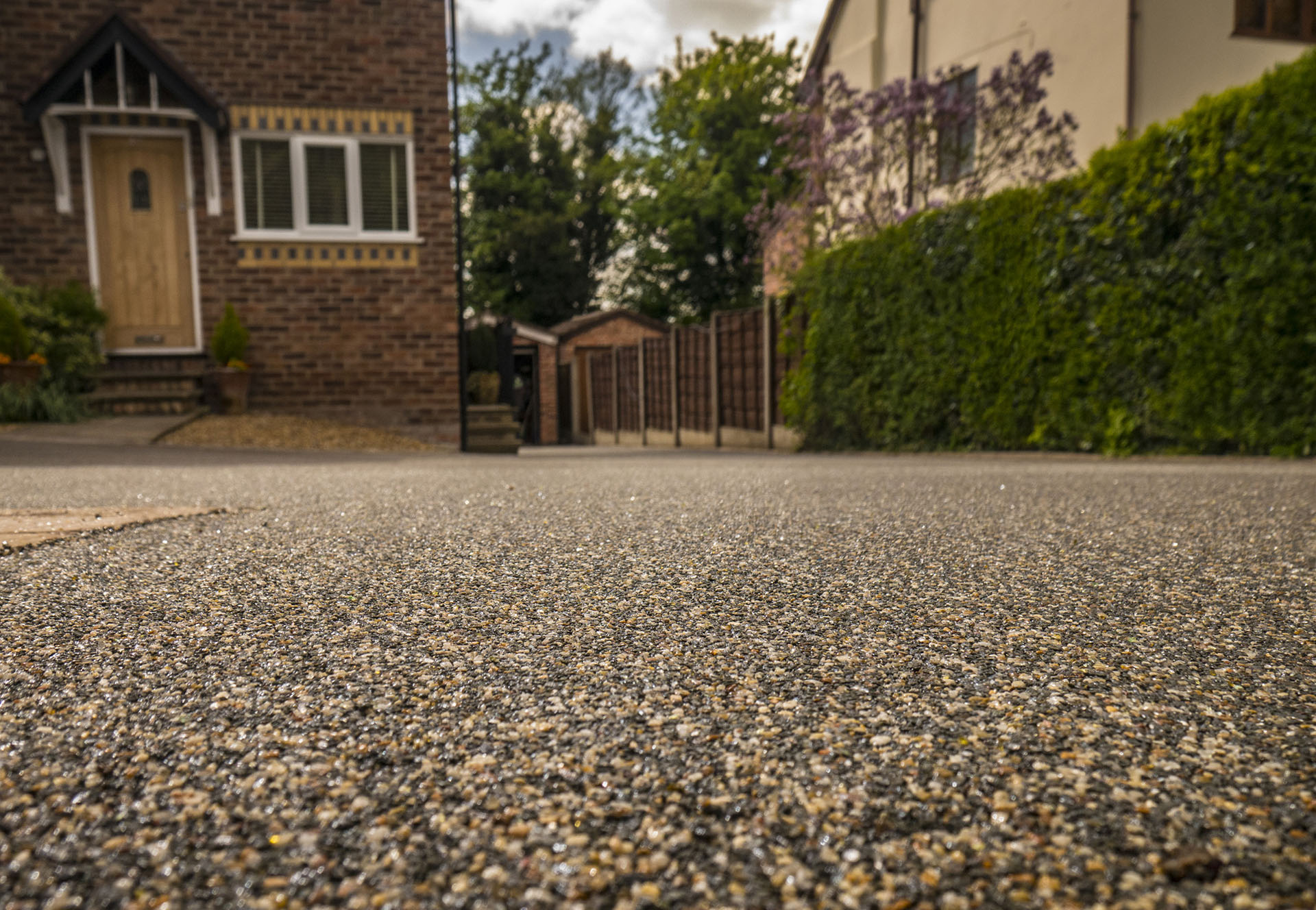 Resin Bonded & Bound stone carpet driveways & landscaping