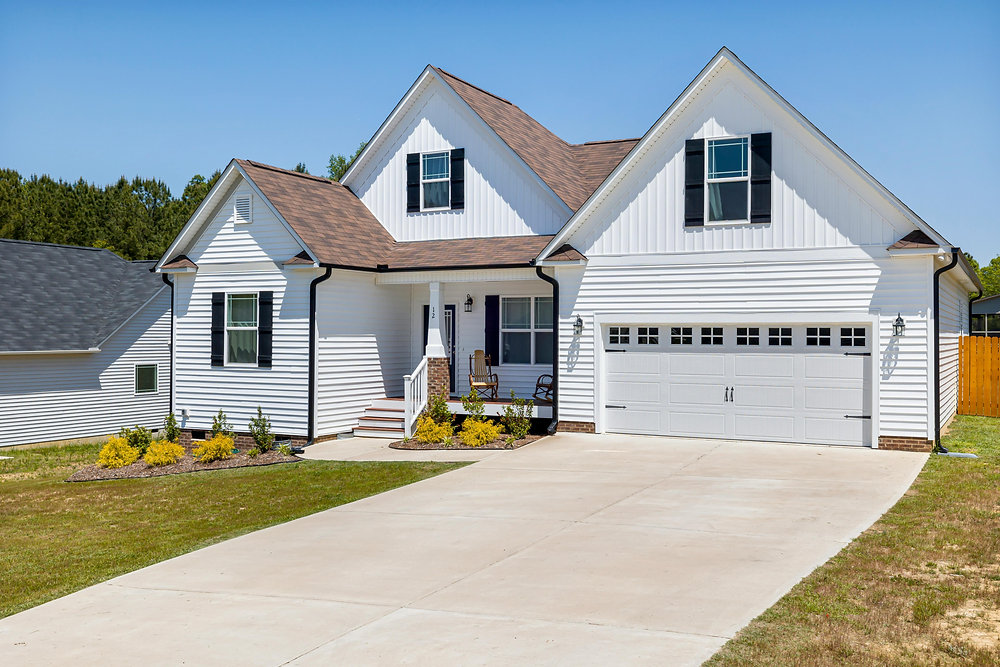 Single-Family vs Multifamily: Key Differences, Pros, Cons, and ...